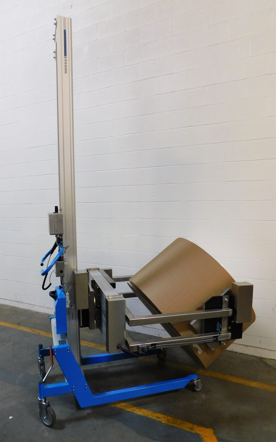Double Squeeze Mast Squeeze-O-Turn; Portable Lifter; Ergonomic Assist.