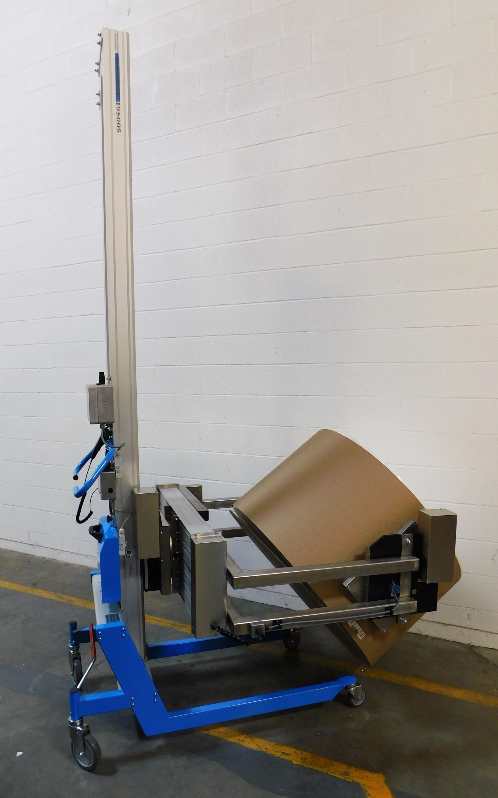 Double Squeeze Mast Squeeze-O-Turn; Portable Lifter; Ergonomic Assist.