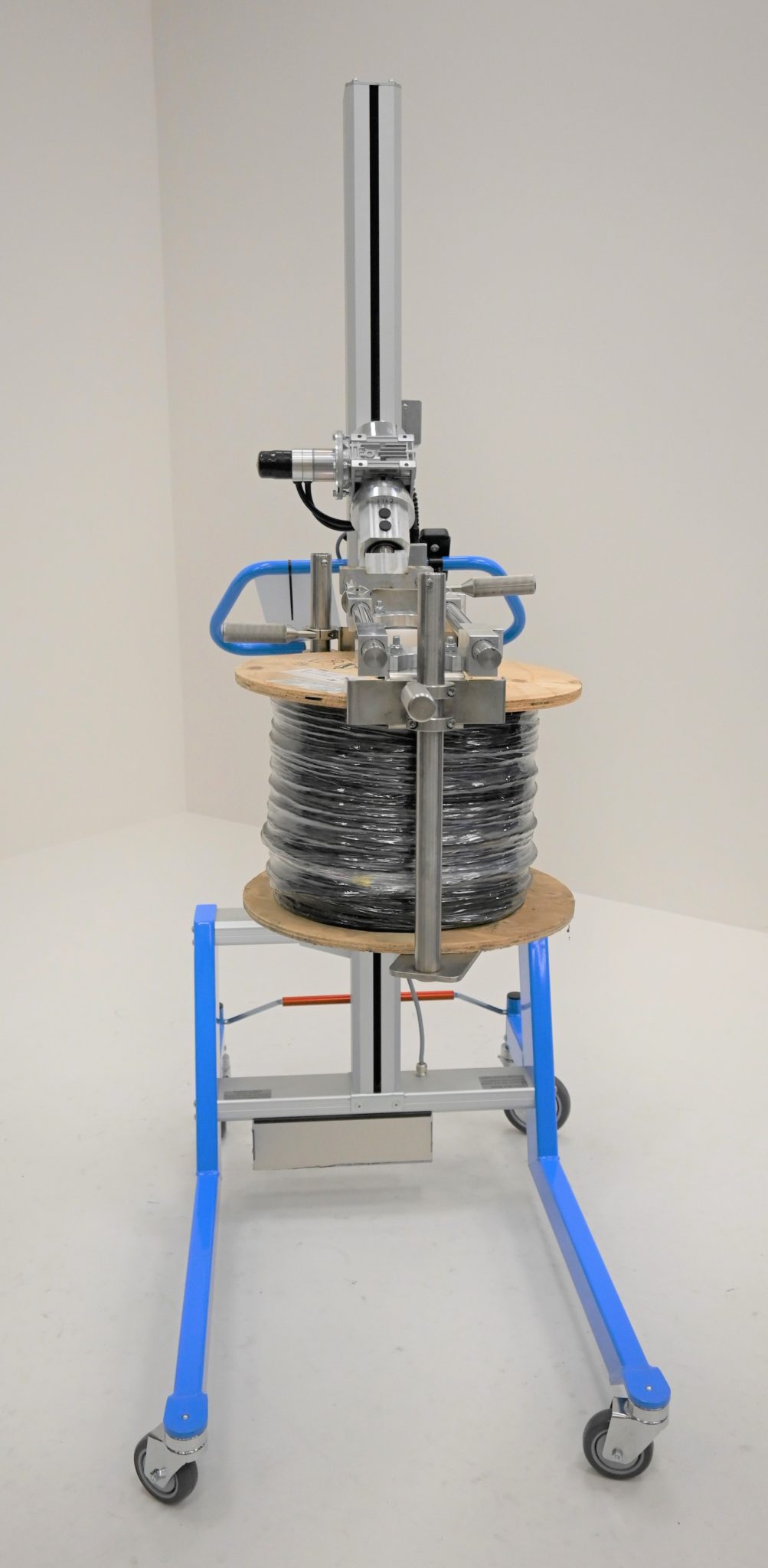 Reel Handling with Multiple Diameters; Material Handling